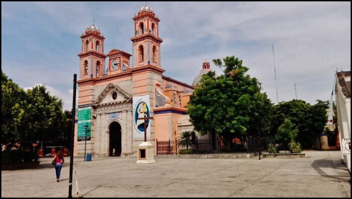 Parroquia San Miguel Arcángel (Tepalcatepec) - Horario de misas y servicios